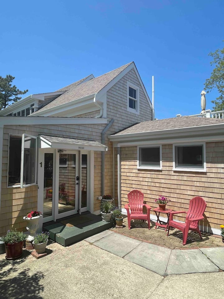 Spacious 2br Condo In Town Center W/ Private Patio - Provincetown, MA