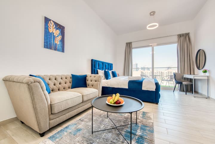 Elegant Apartment With New And 5 Stars Furniture - Dubai