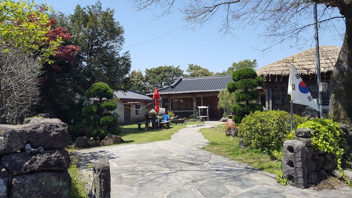 Korean Traditional House3 In Jeju - Jeju-si