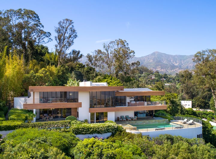 Luxurious Contemporary Home With Spectacular Views - Santa Barbara, CA