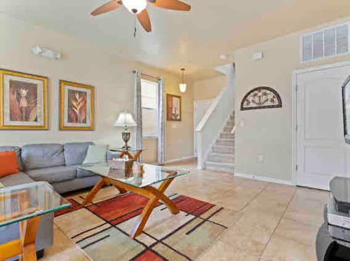 Blue Jay Villa - Vacation Home Near Disney - Davenport, FL