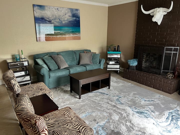 Cozy Coastal Casa Near The Domain, Q2 & Top Golf - Austin