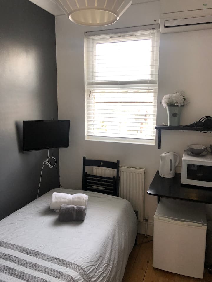Stylish Single City Room W/ensuite - Camberwell - London