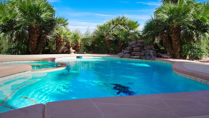 Lux 6br/4ba Villa W/heated Pool+spa, 5min To Strip - Las Vegas, NV