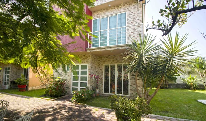 Casa 3 Hab Con Alberca Y Jardin En Fracc Privado - Temixco