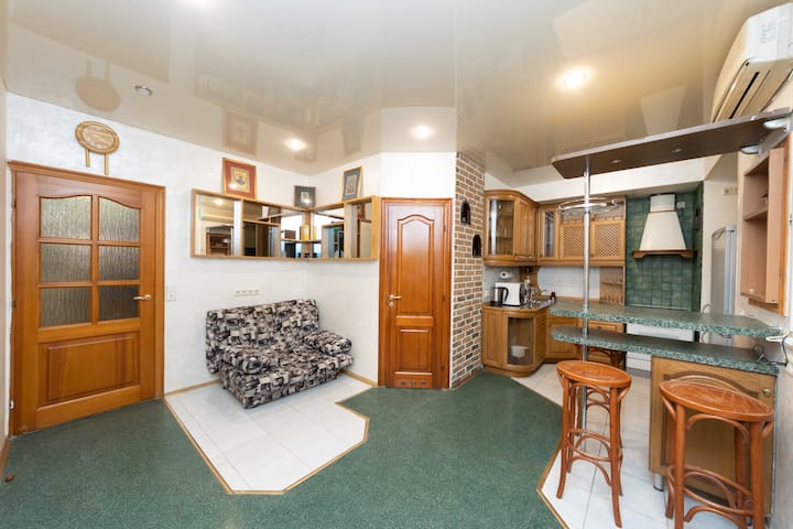 1 Br Studio In Heart Of The Town , Shelter Nearby - Ukraine
