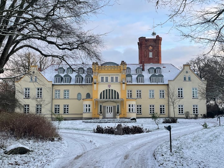 Private 2raum-fewo Im Schloss - Luxuriös In Mv - Mecklenburgische Seenplatte