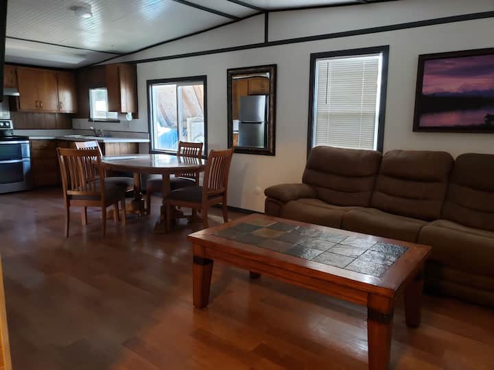 Grampa's Alaska "Mansion" - Soldotna, AK