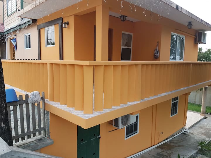 Los Zirecote's 1 Bedroom W/air-con, Net, Cable Tv. - Belize