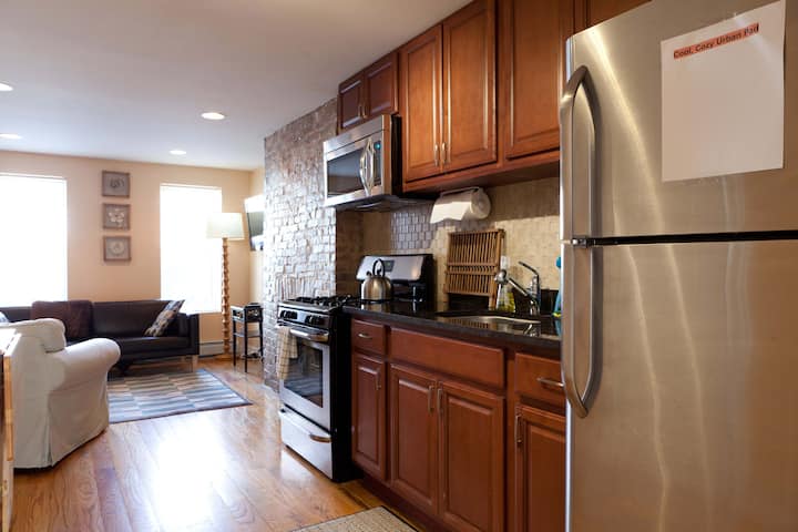 Cool, Cozy Urban Pad - Brooklyn, NY