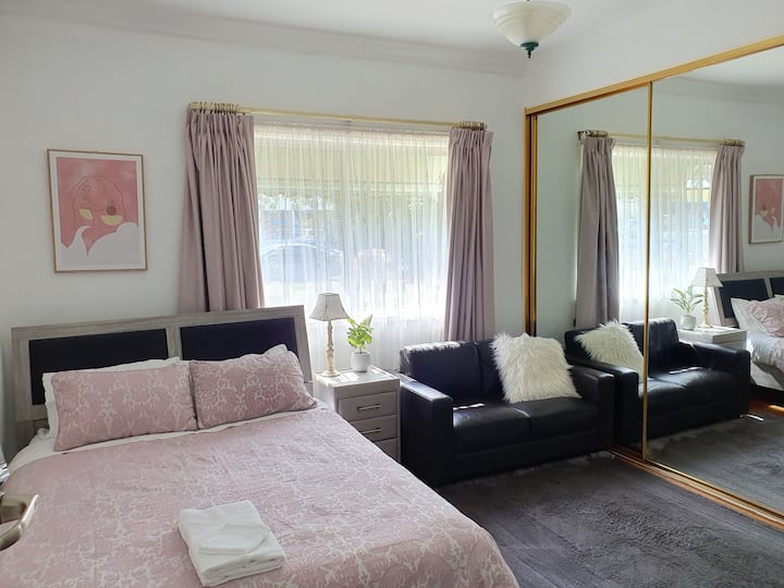 Sunbury Central Double Room - Sunbury