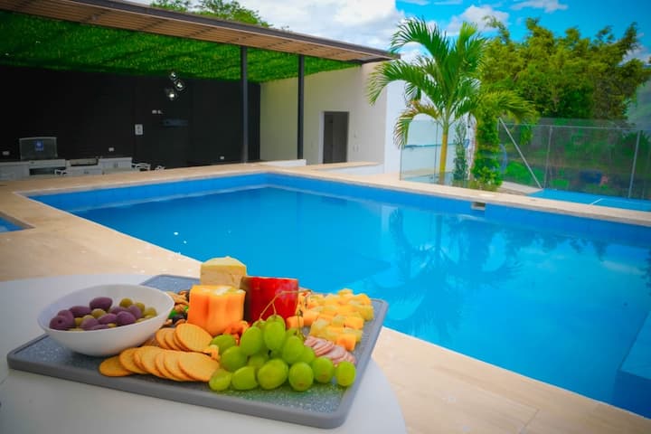 Hermosa Quinta En Yunguilla Con Piscina , Hidro Y+ - Santa Isabel
