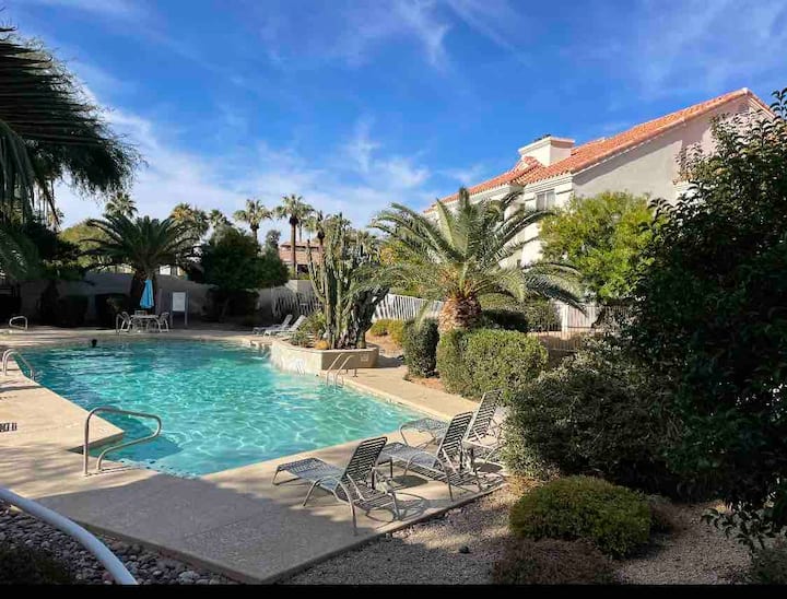 🧡A Traveler’s Dream 💤Very Cozy-second-floor Condo - Paradise Valley, AZ