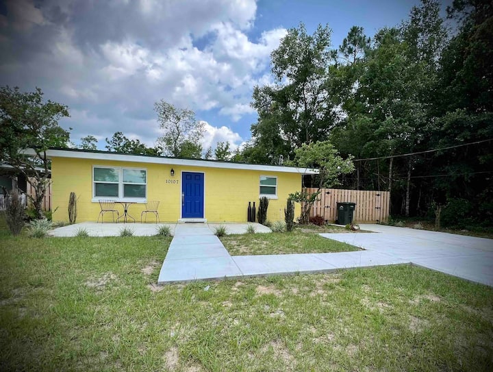 Cheerful Cottage Across From  Perdido Bay - Lillian, AL