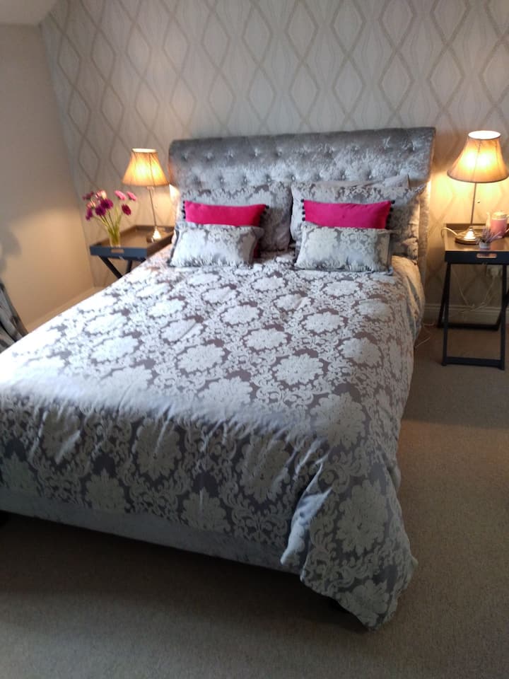 A Welcoming, Relaxed Room - Kinsale