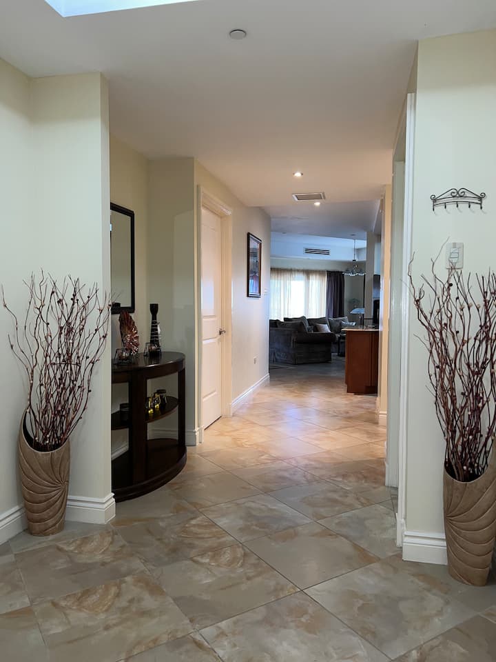 Scenic 3br Condo • Spacious • Inviting • Getaway - Port of Spain