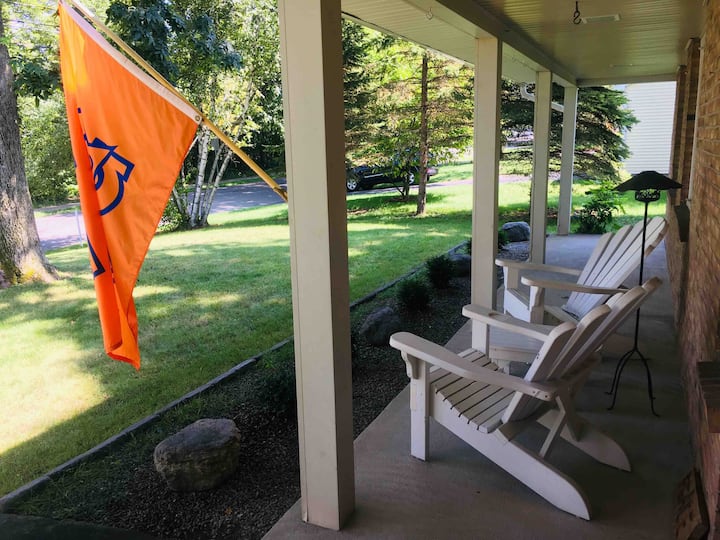 Su Football Gameday Experience & Accomodations - Cazenovia, NY