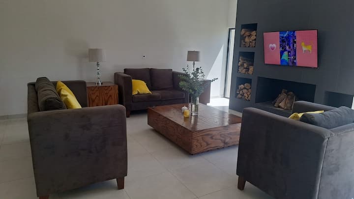 *Casa Barbago* 
Casa Con Alberca - Chihuahua