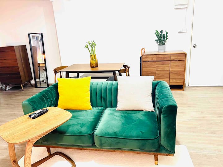 Midcentury Modern Studio In Central ! - Sheung Wan