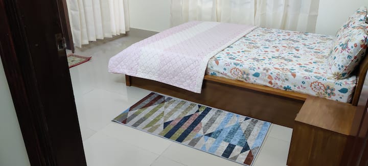 Fully Furnished 6 Bedroom Apart. Mohammadpur Dhaka - Dhaka