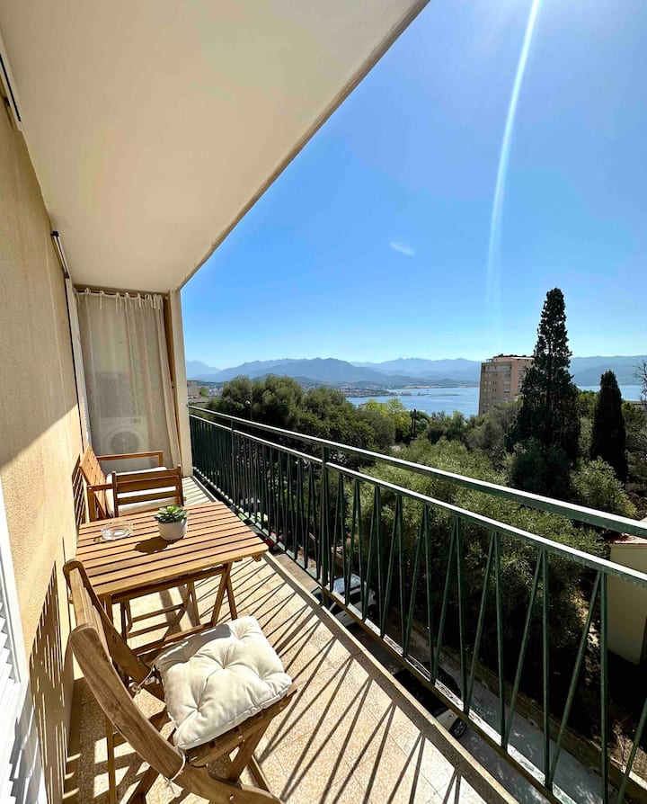 Petit T2 Vue Mer 2 à 4p - Ajaccio