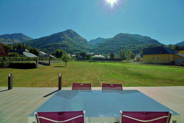 Gîte 4 éPis Vue Montagnes - Luz-Saint-Sauveur