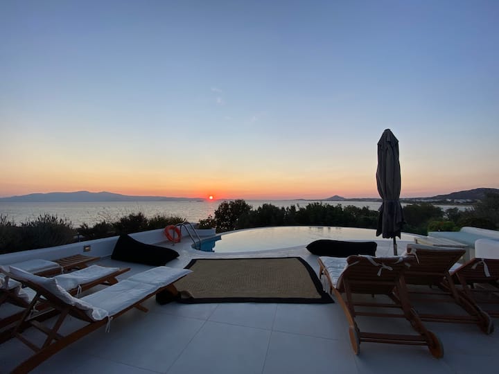 Villa 'Blue'-private Pool... A Unique Escape - 納克索斯島