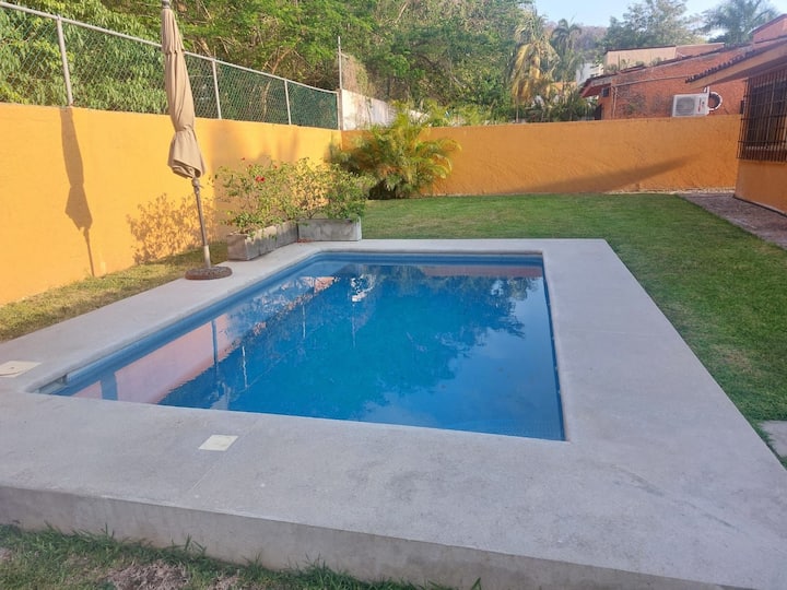 Golondrinas Casa Linda - Zihuatanejo