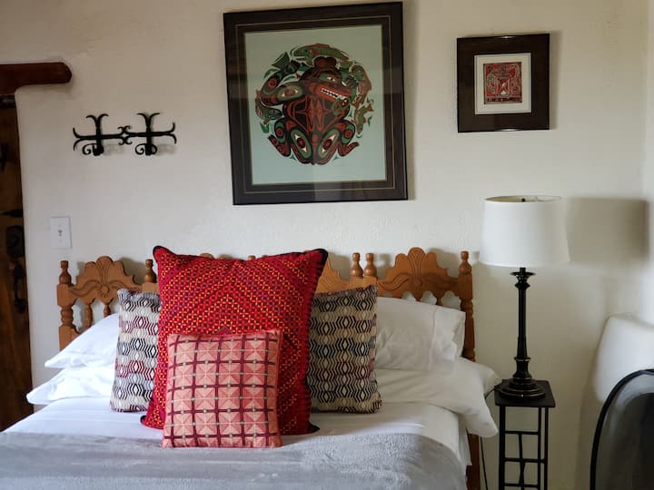Guest Suite At Half Moon Retreat (30 Day Min) - Taos, NM