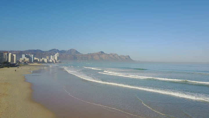 Strand Beach 2 Bedroom Apartment No. 1 - Somerset West