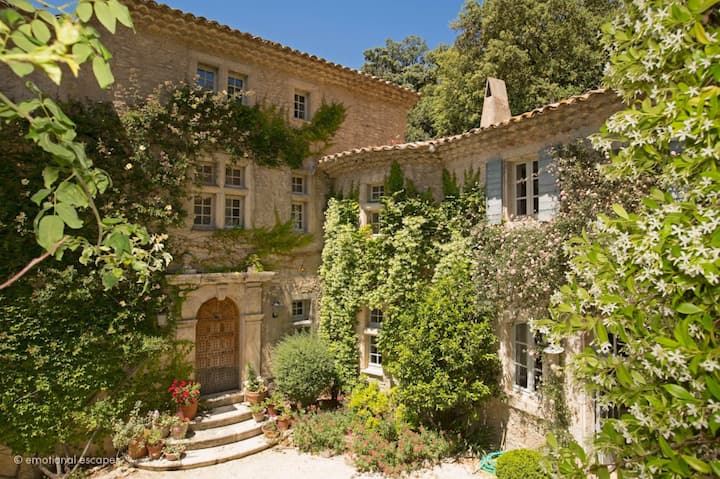 Stunning Property, Heated Pool, Tennis, Sleeps 18 - L'Isle-sur-la-Sorgue