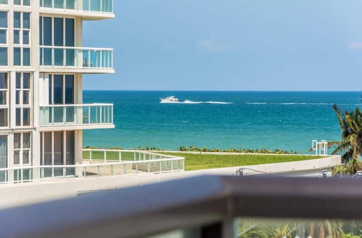 Luxury Sunny Ocean & Beach Front New Villa! - Hollywood, FL