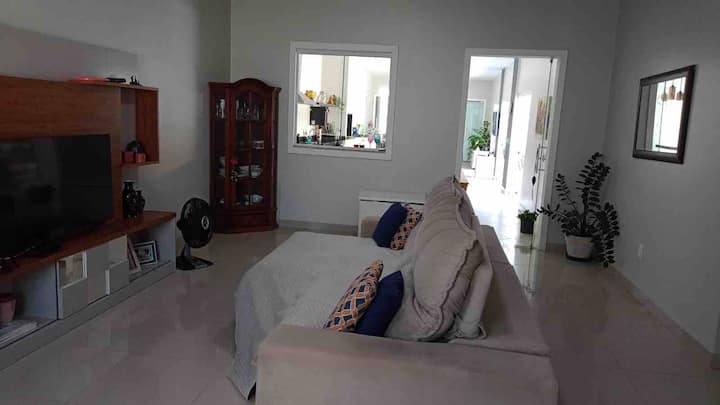 Excelente Casa Independente Com Piscina - Cabo Frio