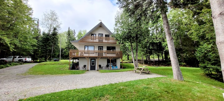 Chalet De Vacances Au Bord Du Lac Jerry - Québec
