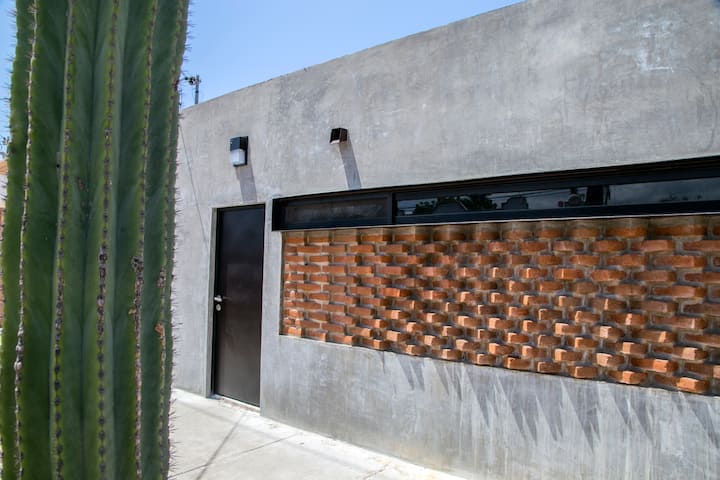 Casa Cardón Y Torote Zona Centro, Cerca Al Malecón - 拉巴斯