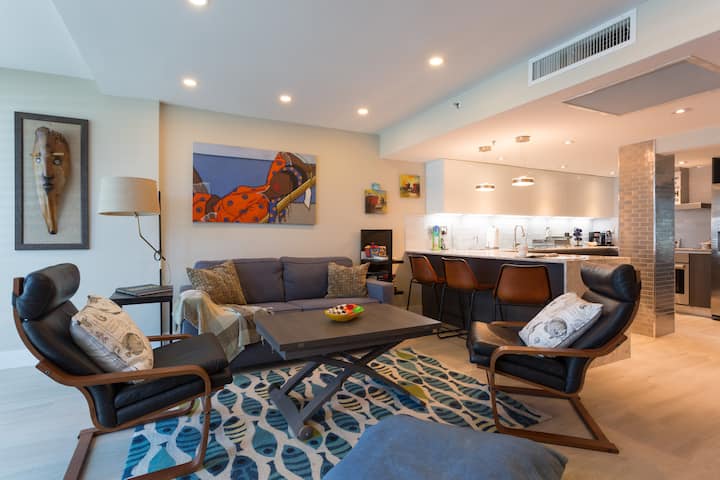 Unique And Exotic Beach Front Townhouse - Miami Beach