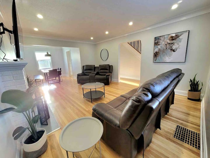 Cozy 5bdrm Hot Tub/arcades/close To Dt And Beach - Ottawa