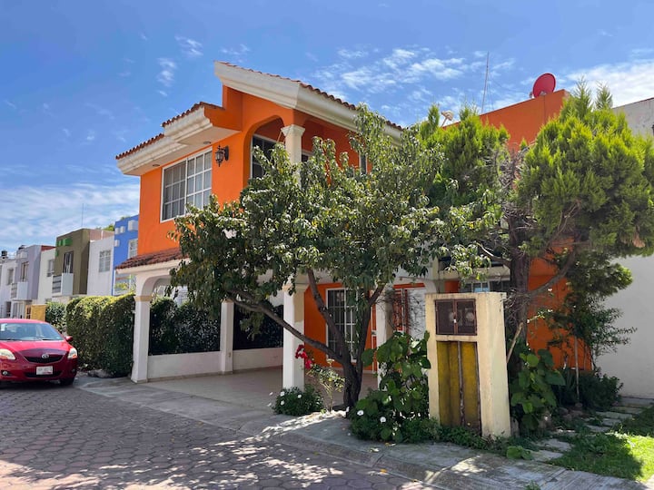 Encantadora Casa, Ideal Para Familias Y Empresas. - Puebla