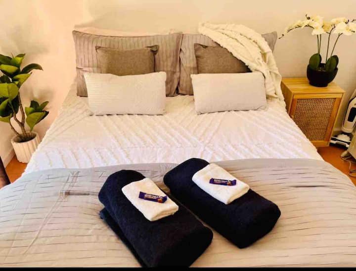 Comfy 2 Bedroom Unit Close To Alice Springs Cbd - Alice Springs