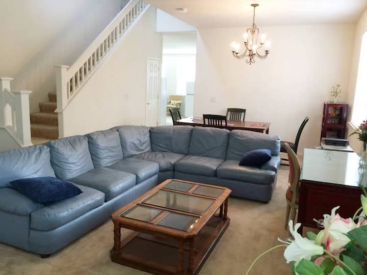 A Specious Ocean View Rm - Marina, CA