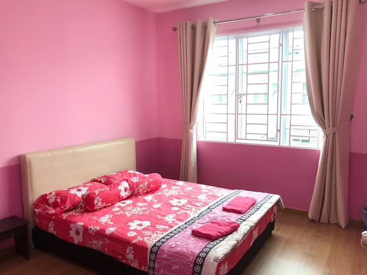 Uni Central Homestay - Kuching
