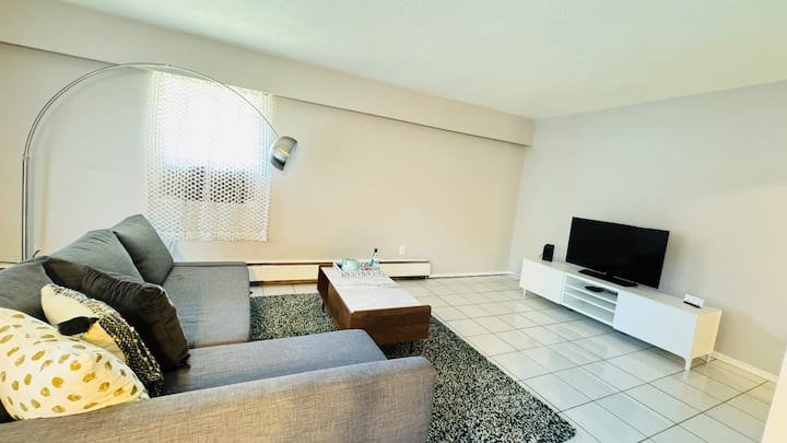 Light & Bright Downtown Vancouver 1 Bedroom Unit - Vancouver