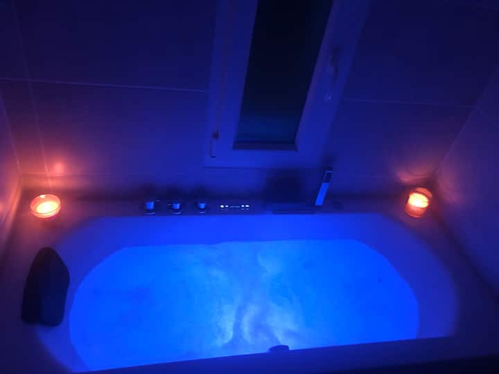 Love Parenthèse Baignoire Balnéo, Netflix - Givors