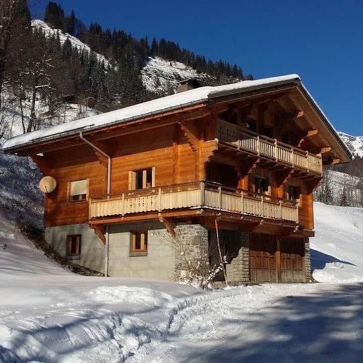 10 Personnes Chalet, Near Ski Station - La Clusaz