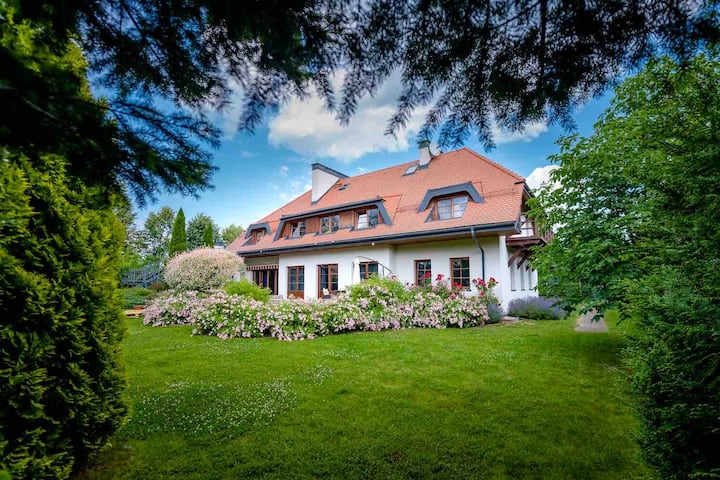 Villa Ruczaj - Warsaw