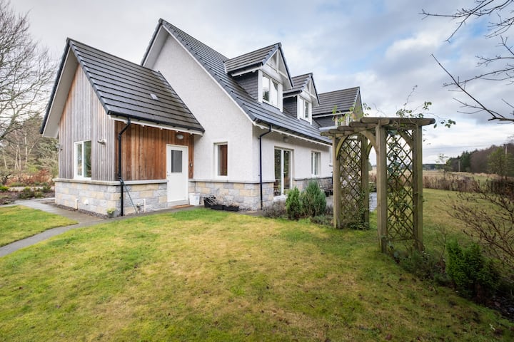Comfortable Scottish Country Home - Aberdeenshire