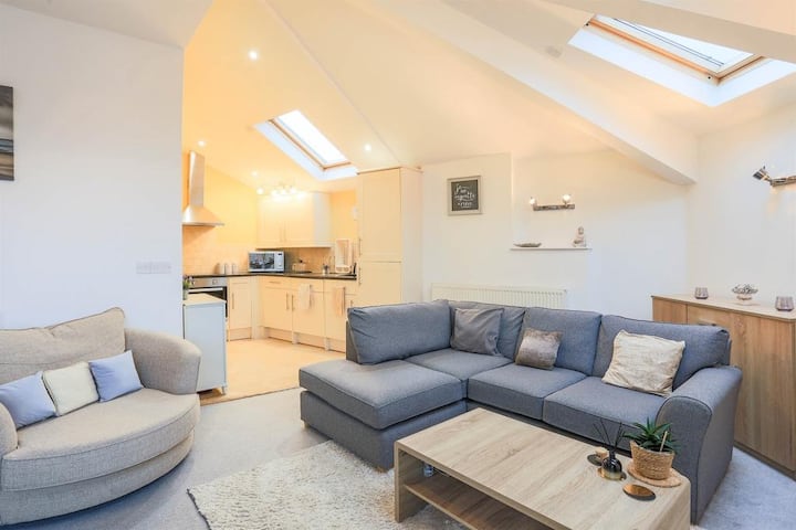 Lovely Sunny Town Centre Apartment, Cold Bath Rd - Harrogate