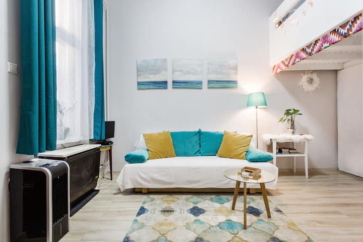 Le Coeur- Central&peaceful, Split Level Apartment - Budapest