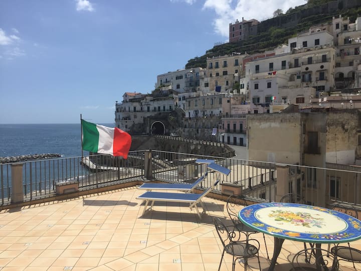 Huis Voor Gezinnen Met Terras En Uitzicht Op Zee, Op Slechts 1 Km Van Het Centrum Van Amalfi - Amalfi