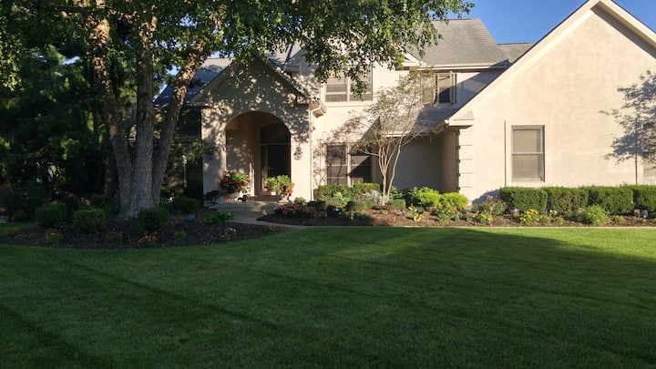Private Room(s) With Full Gym!  (No Cleaning Fee) - Columbus, OH